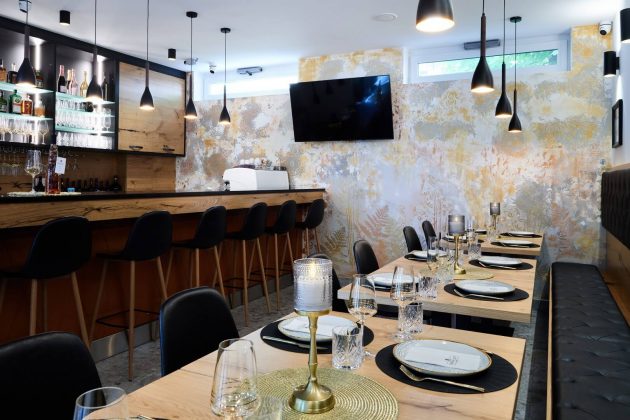 Restavracija Operna klet s stensko dekorativo, ki vzame dih - Ambienti